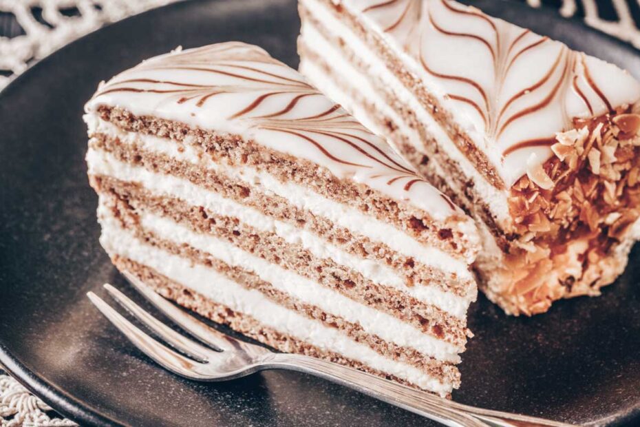 Budapest Food: 24 Traditional Foods You Must Try in Budapest