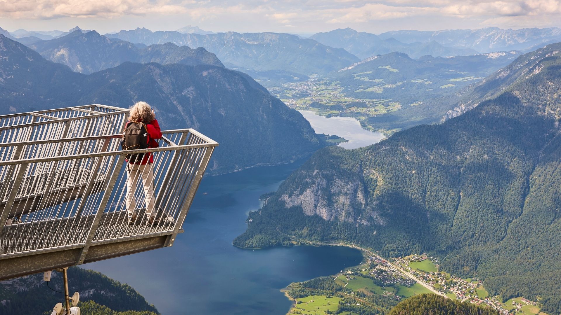 Hallstatt in Winter (2026): Conditions, Closures, Photo Ideas & Safety ...